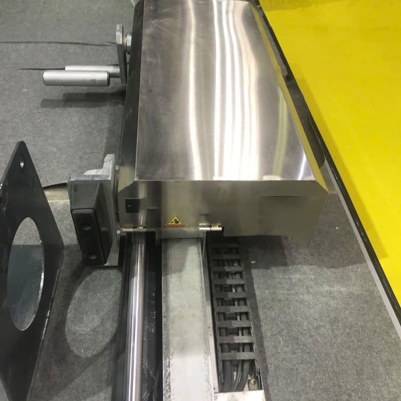 Automatic wheel truck limiter (Automatic Locking Wheel Restraint)